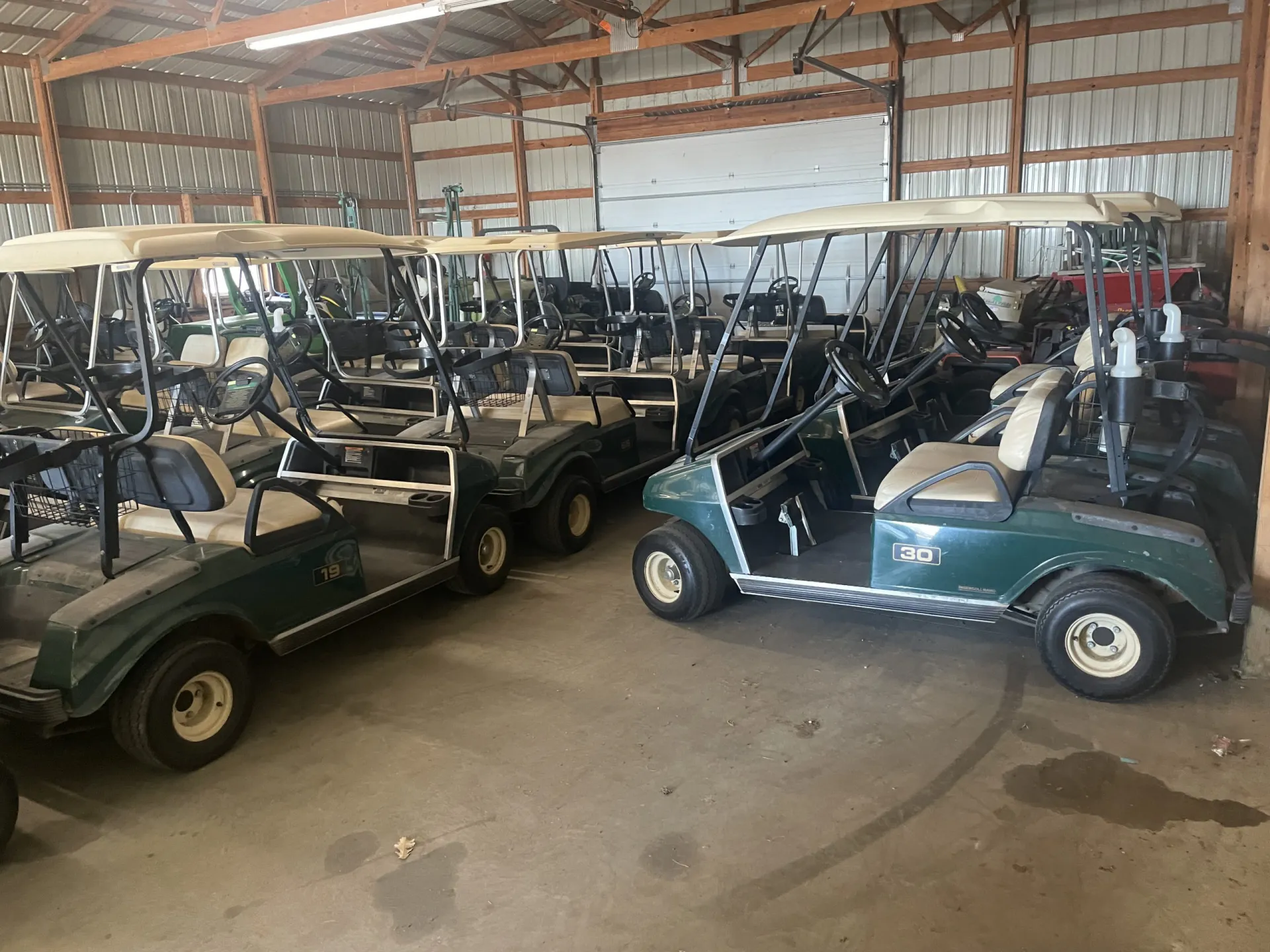 Iowa Auction Group - Deer Run Golf Course Auction