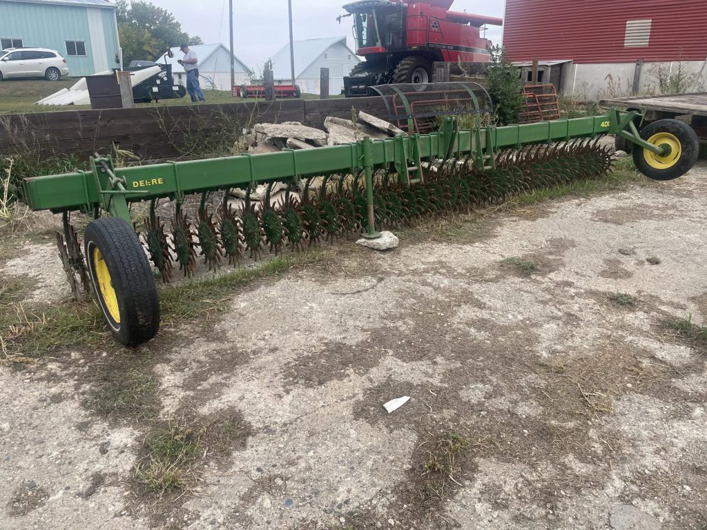 Iowa Auction Group - Hofmeyer Retirement Farm Equipment Auction